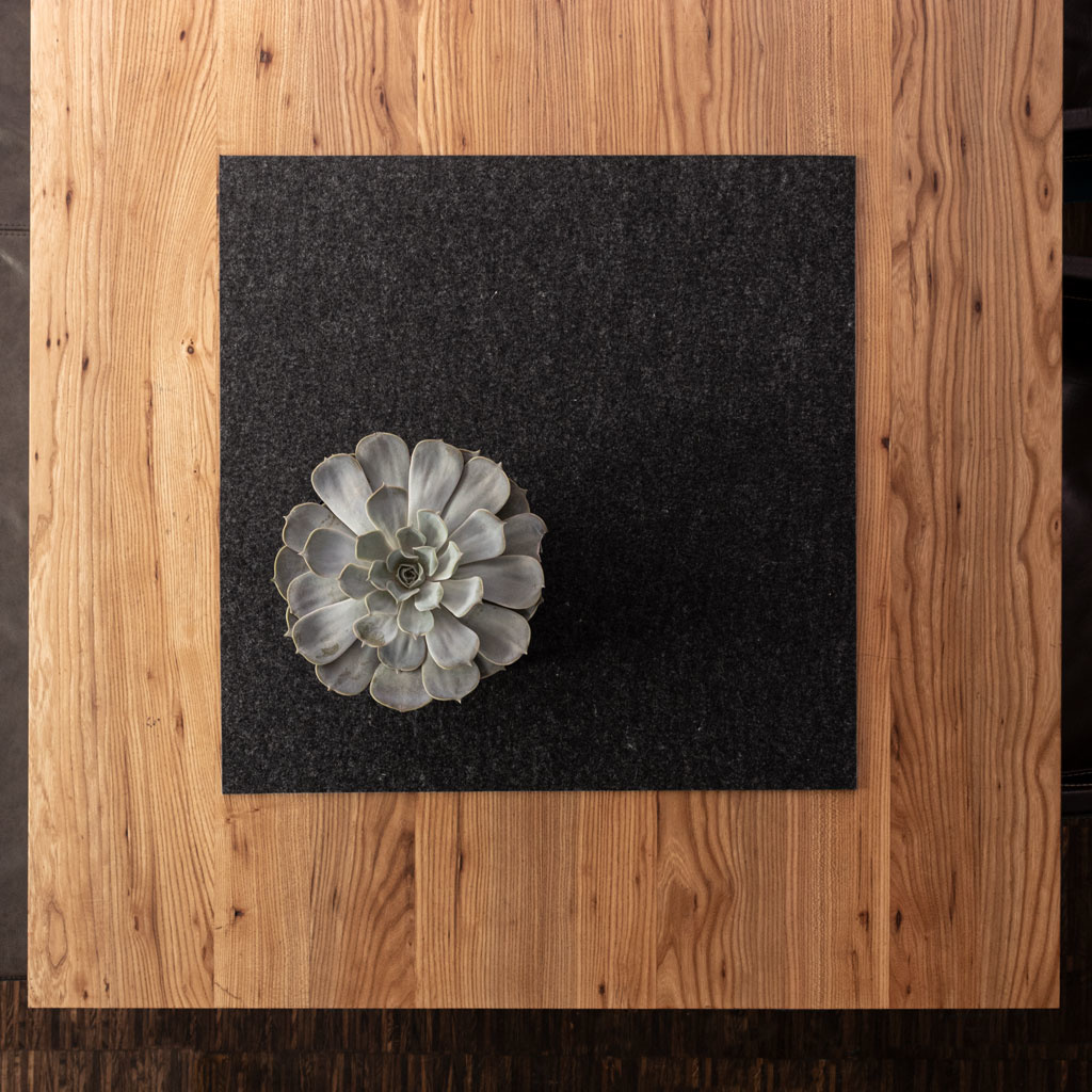 Table runner felt made to measure - werktat