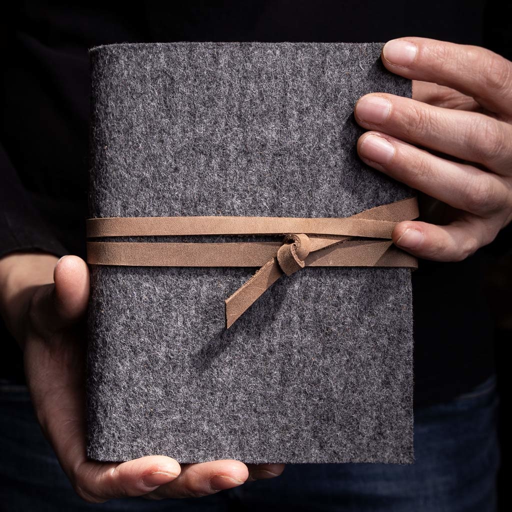 Felt notebook with leather band: felt books of a special kind - werktat