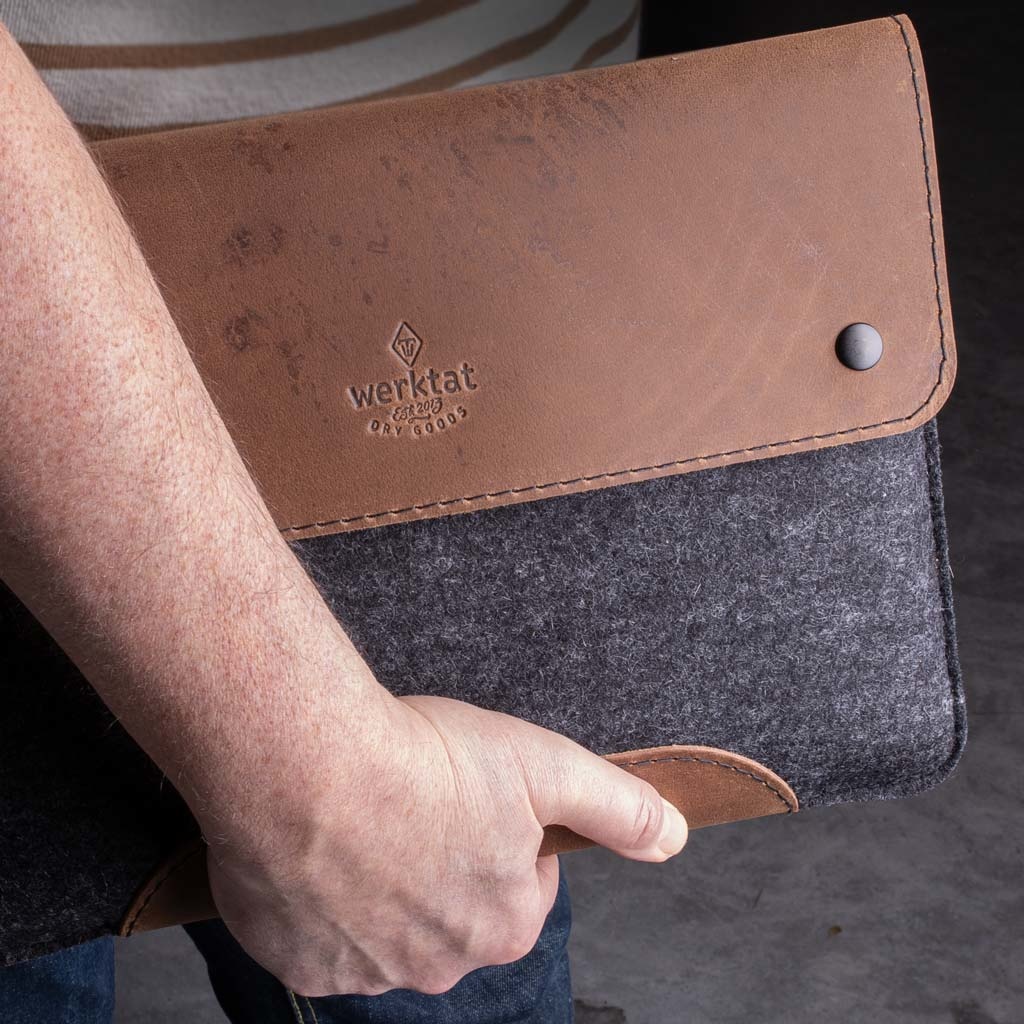 Laptoptasche aus Leder und Filz - werktat