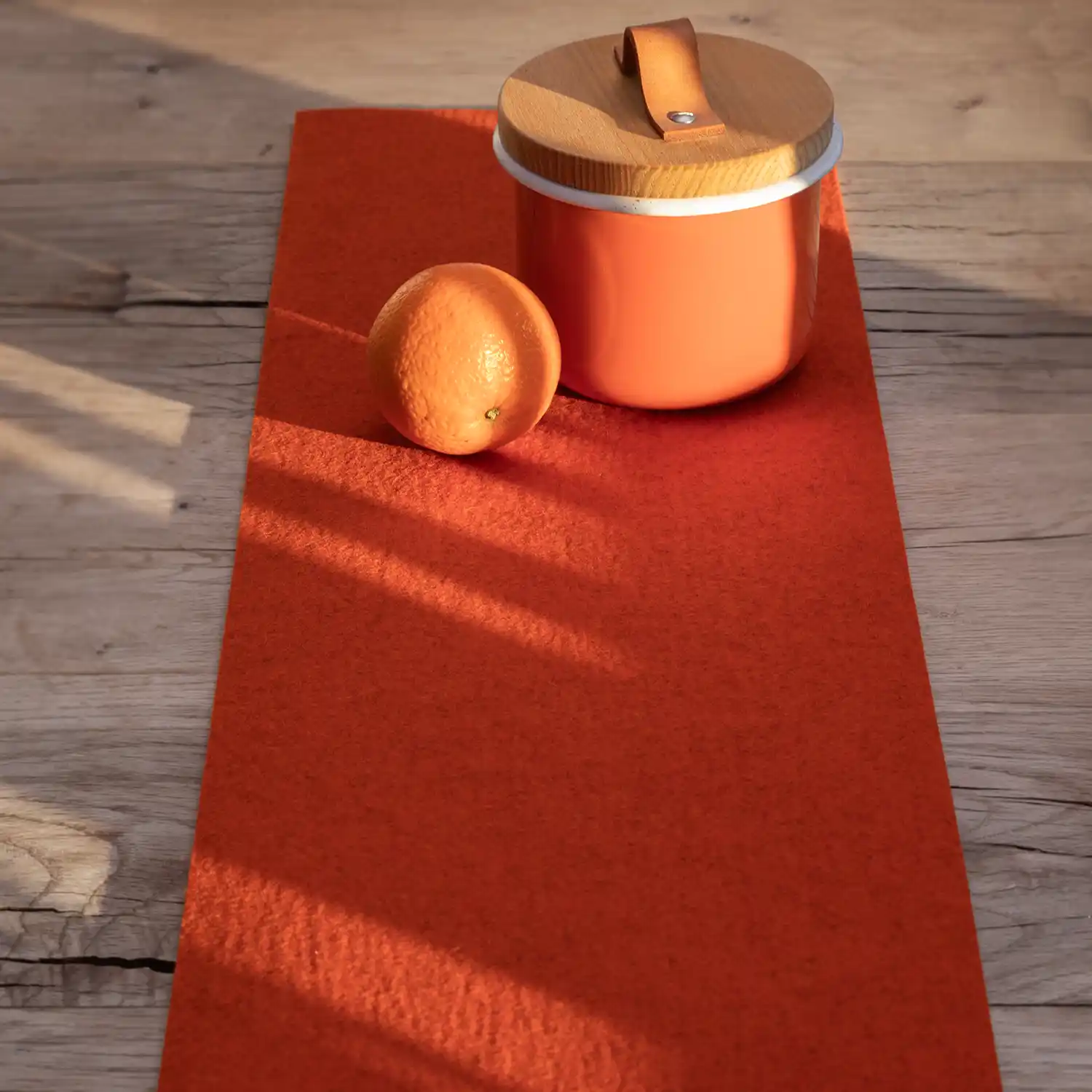 Table runner felt made to measure - werktat