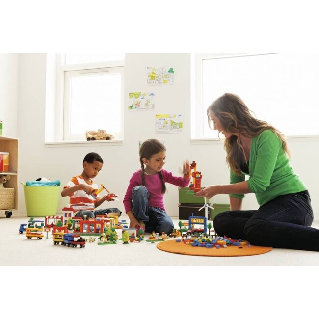 LEGO 9389 Community Set - KinderSpell