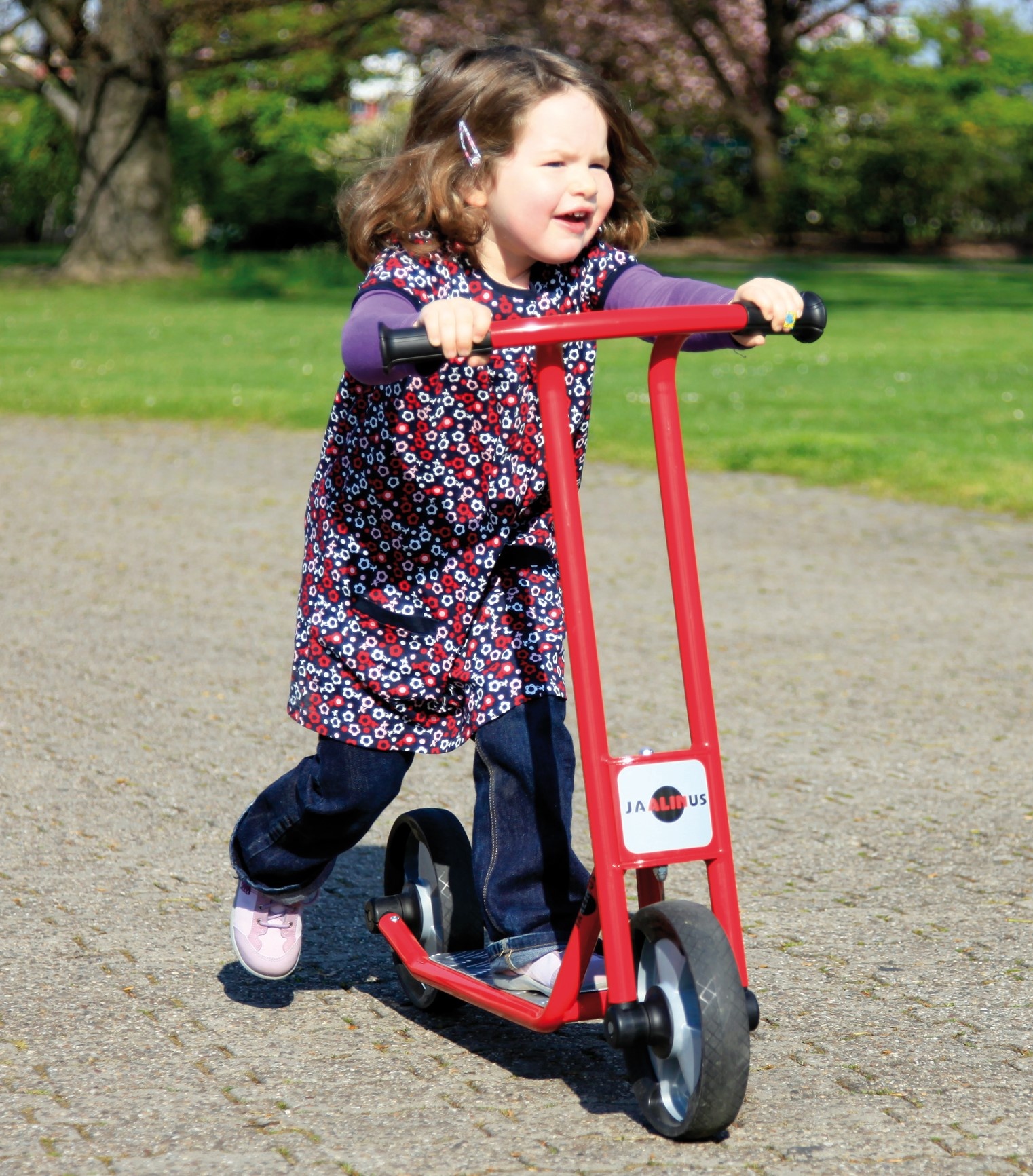 Kinderroller rot - Roller für Kindergarten, Kita und Vorschule ...