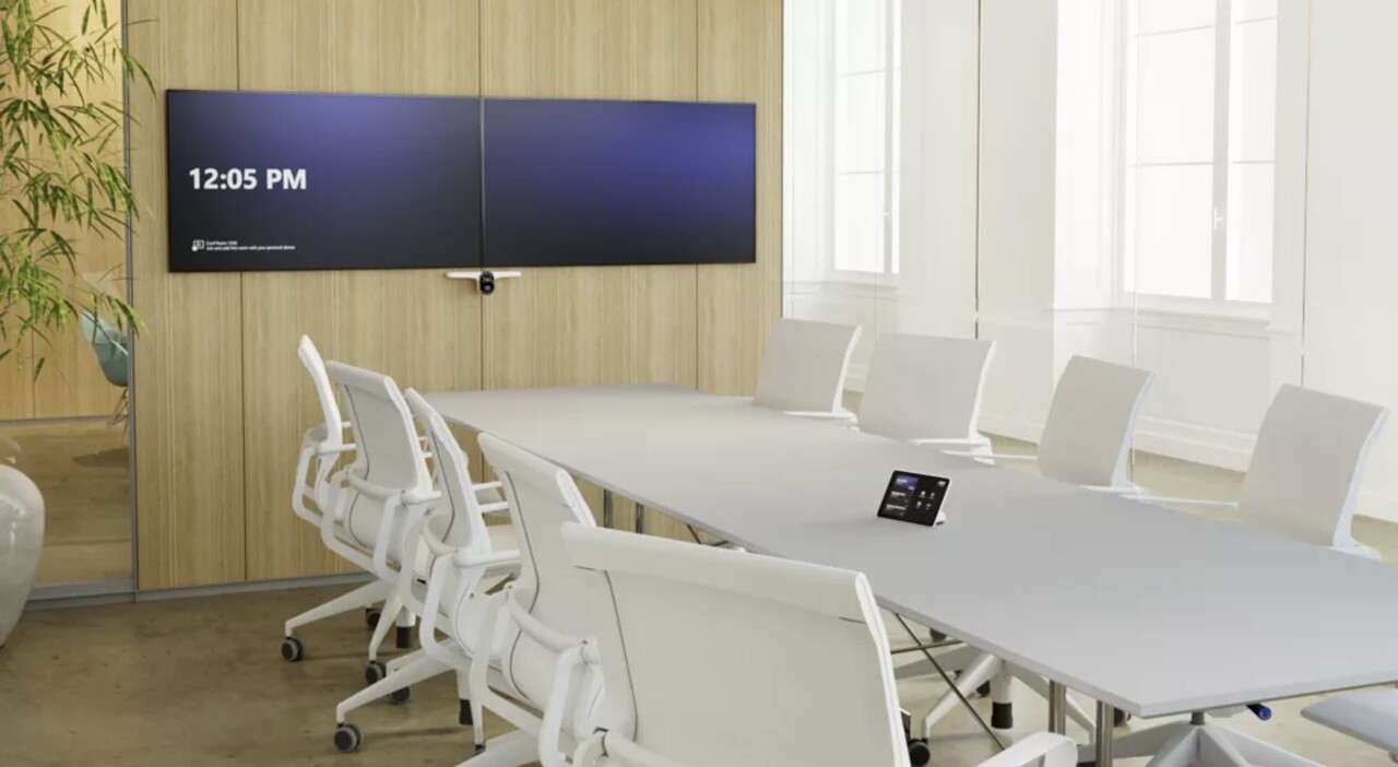 Poly Studio Large Room Kit voor Microsoft Teams met mini PC - Beamerexpert Poly Studio Large Room Kit voor Microsoft Teams met mini PC - Beamerexpert