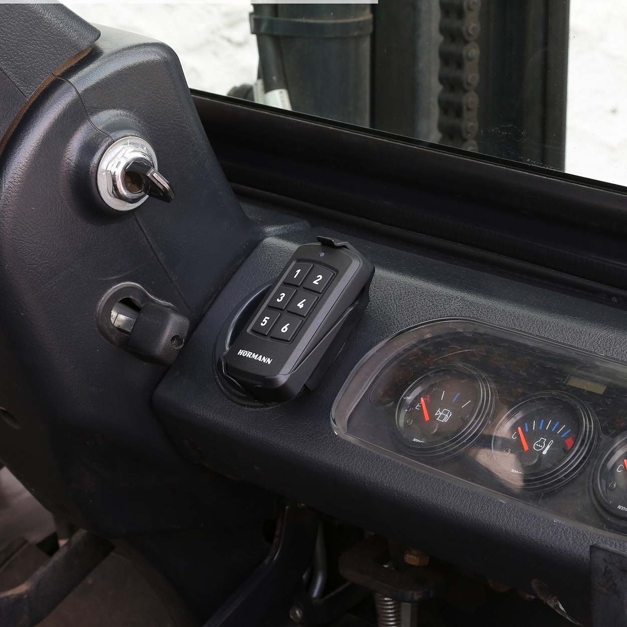 Hörmann hand transmitter holder for HSI 6 BiSecur - Rolluikonderdelen.nl