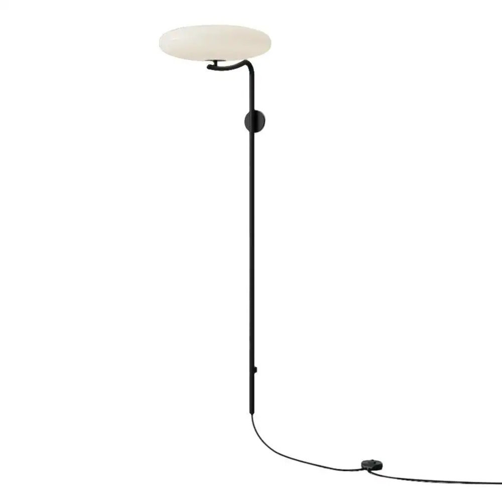 Astep Model 2065 Wandlamp met stekker - Nordic New