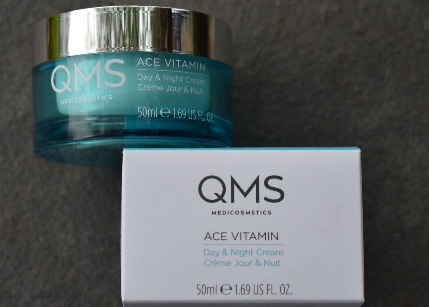 Getest! QMS Ace Vitamin Day & Night Cream. Kijk snel! - Dehcos